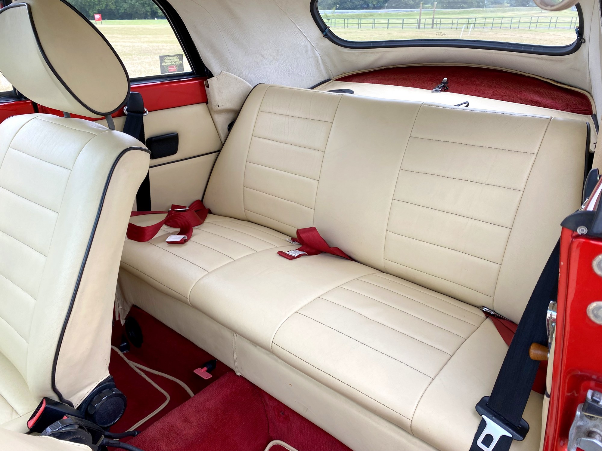Lot 89 - 1977 Volkswagen Beetle Convertible