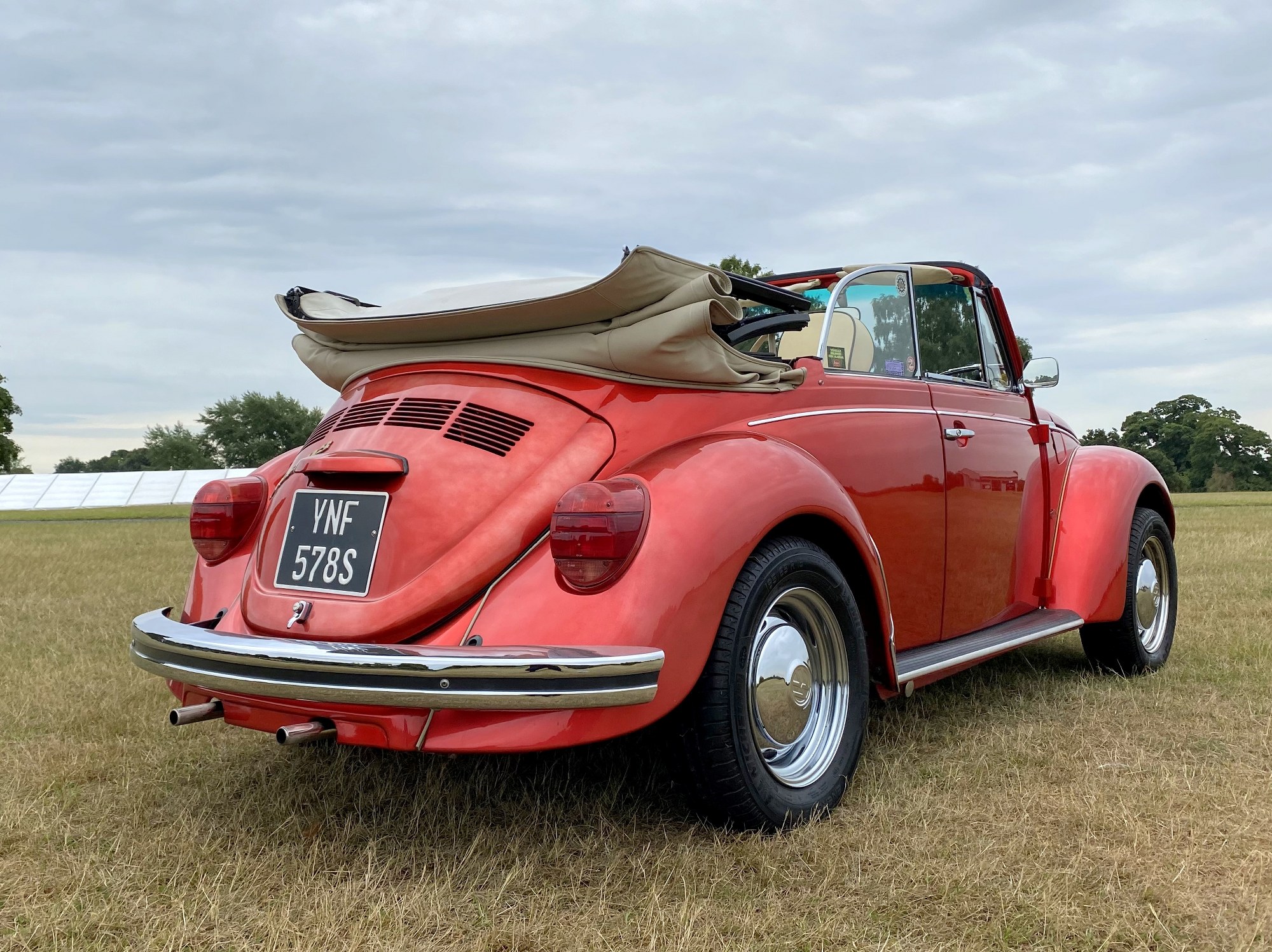 Lot 89 - 1977 Volkswagen Beetle Convertible