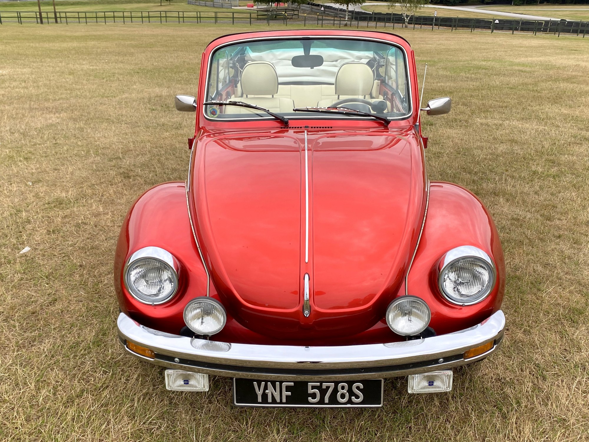 Lot 89 - 1977 Volkswagen Beetle Convertible