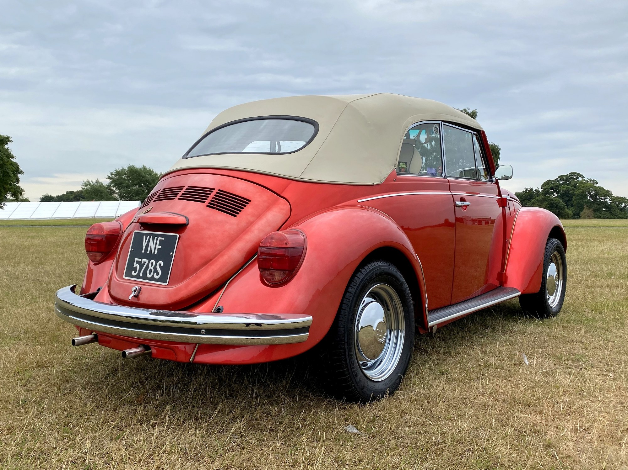 Lot 89 - 1977 Volkswagen Beetle Convertible