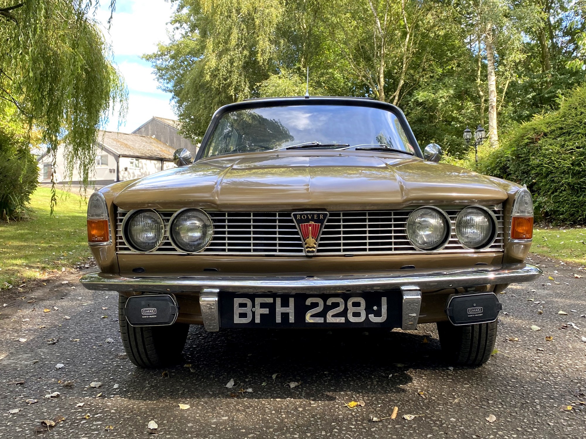 Lot 73 - 1970 Rover 2000