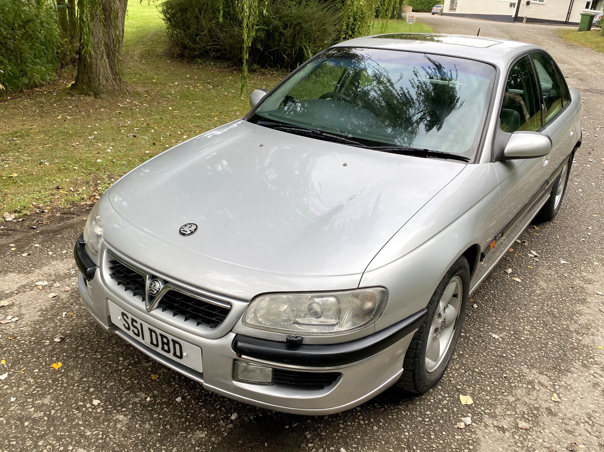 Lot 31 - 1998 Vauxhall Omega Elite
