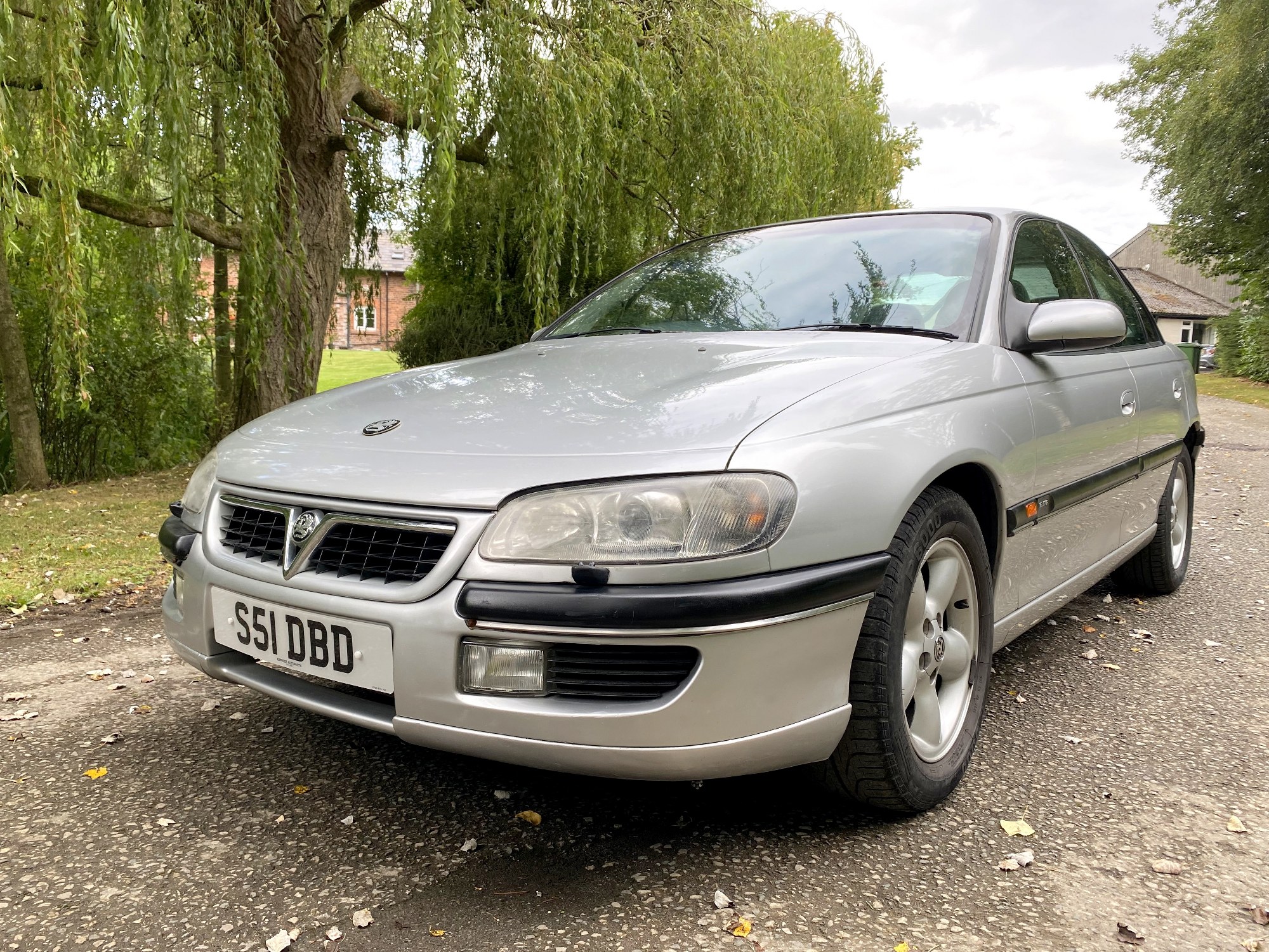 Lot 31 - 1998 Vauxhall Omega Elite