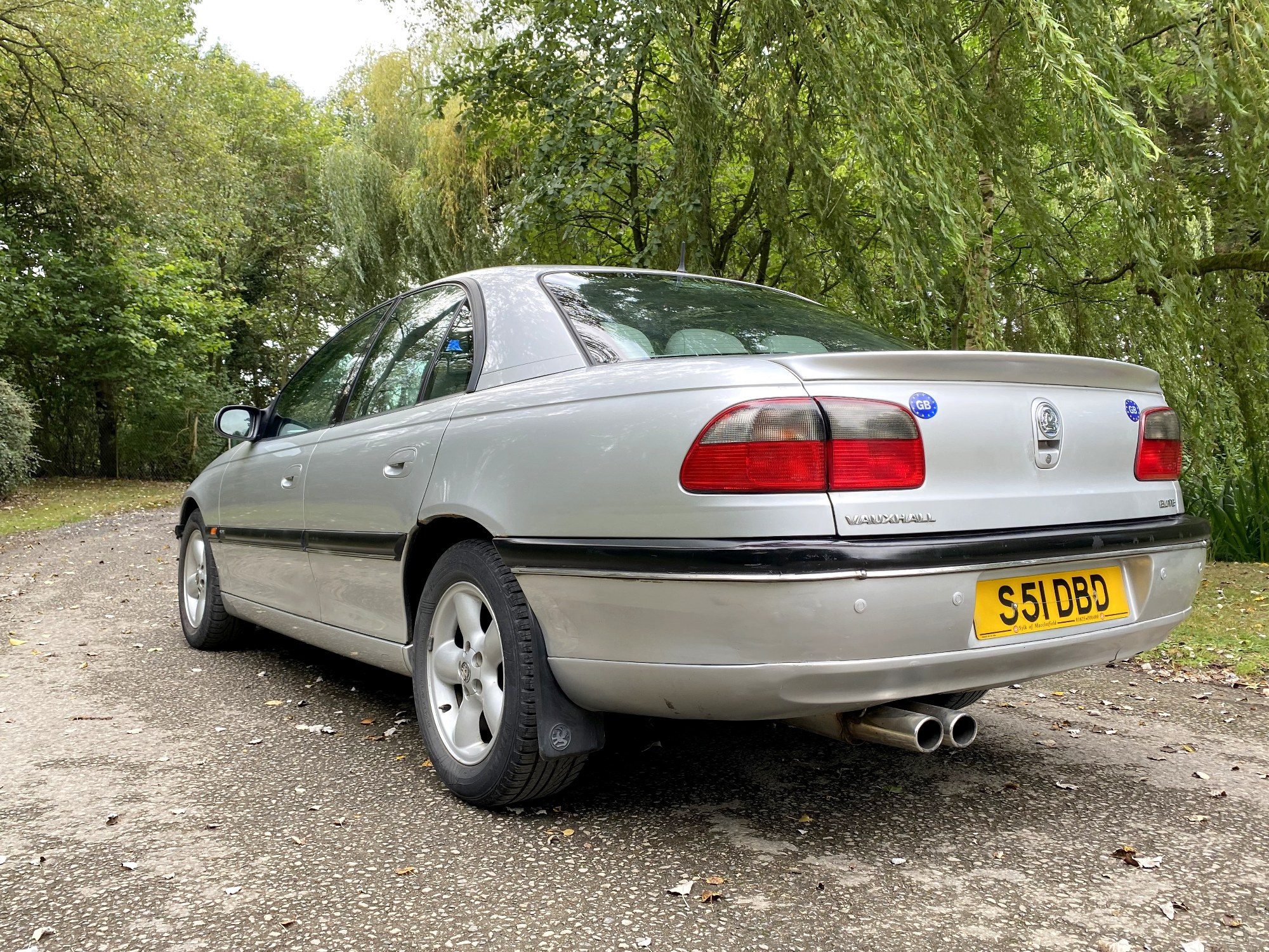 Lot 31 - 1998 Vauxhall Omega Elite