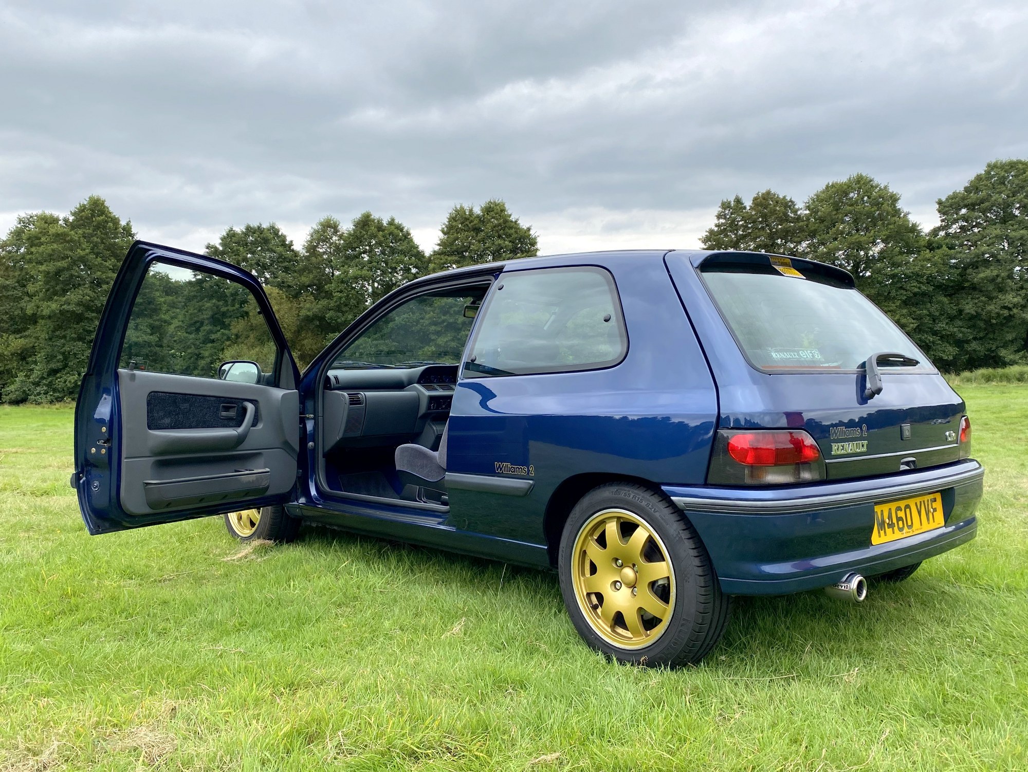 Lot 44 - 1995 Renault Clio Williams 2