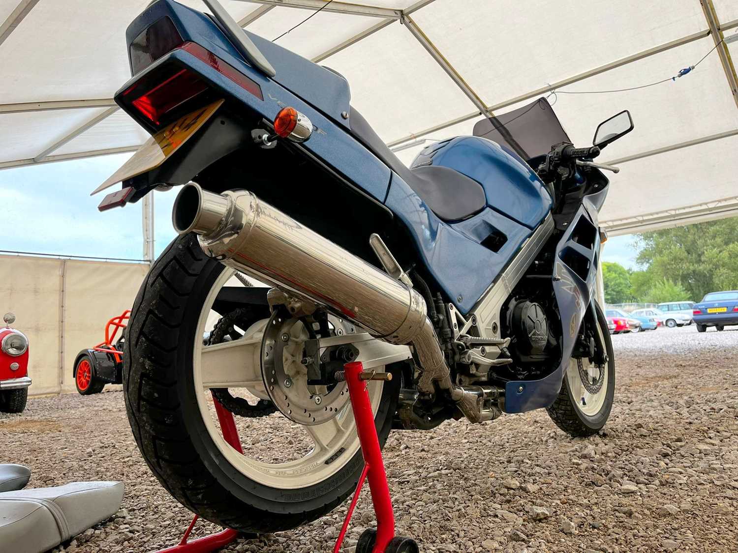 Lot 77 - 1986 Honda VFR 750 RC24