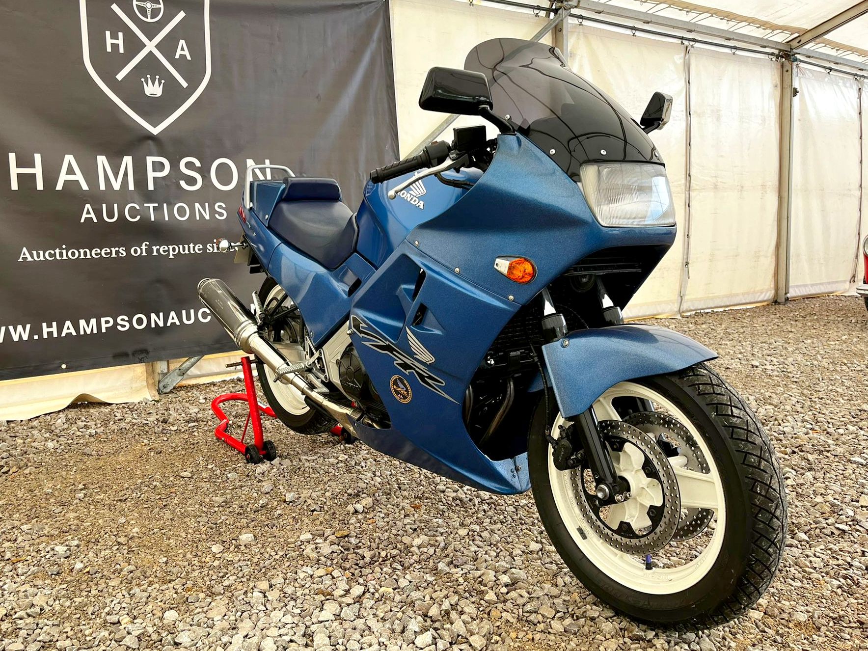 Lot 77 - 1986 Honda VFR 750 RC24