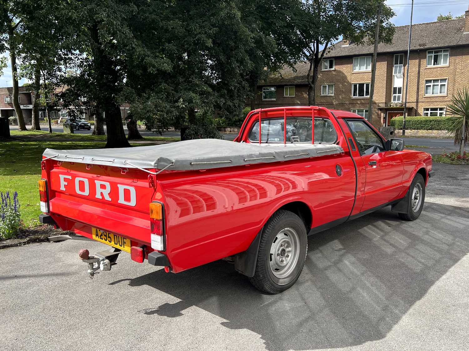 Lot 39 - 1984 Ford P100