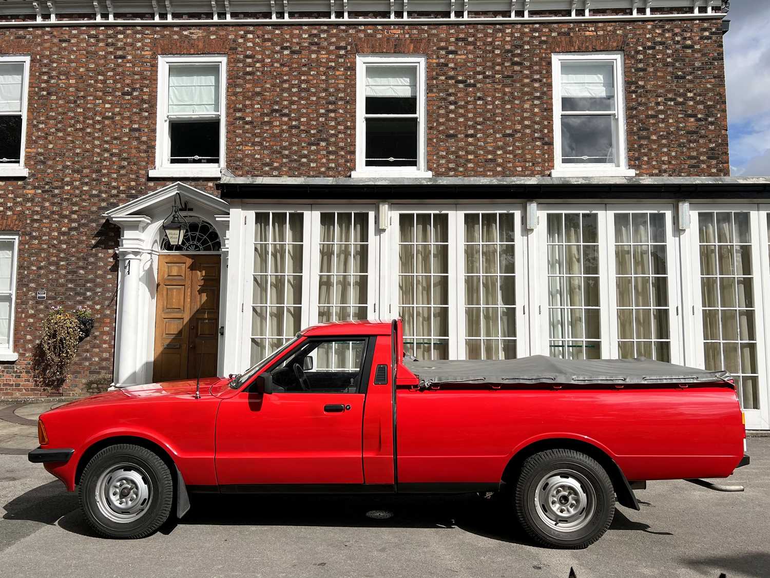 Lot 39 - 1984 Ford P100