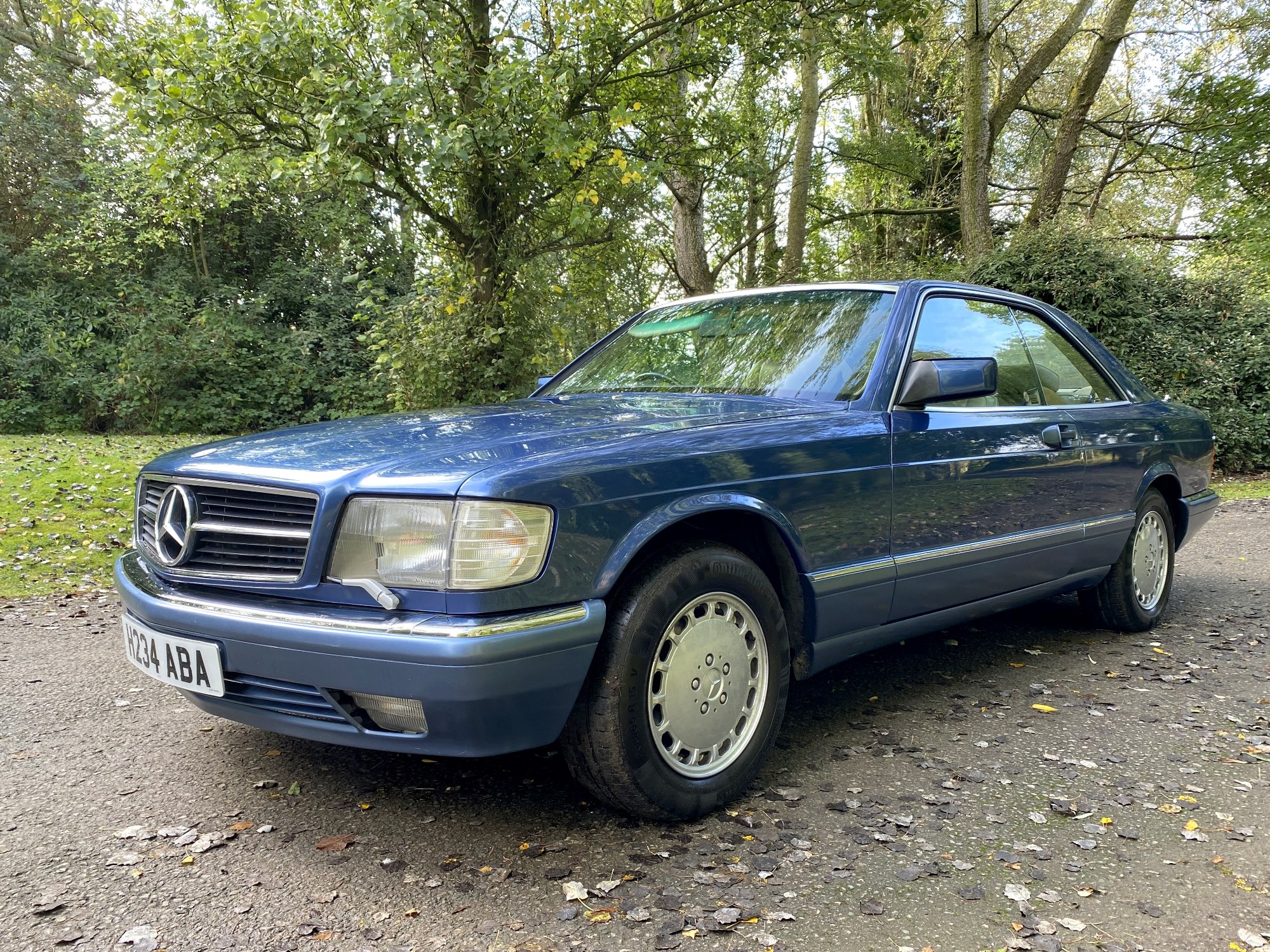 Lot 71 - 1990 Mercedes-Benz 500 SEC