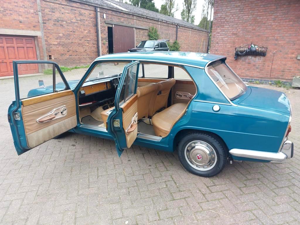 Lot 80 - 1969 Triumph 1300 Saloon