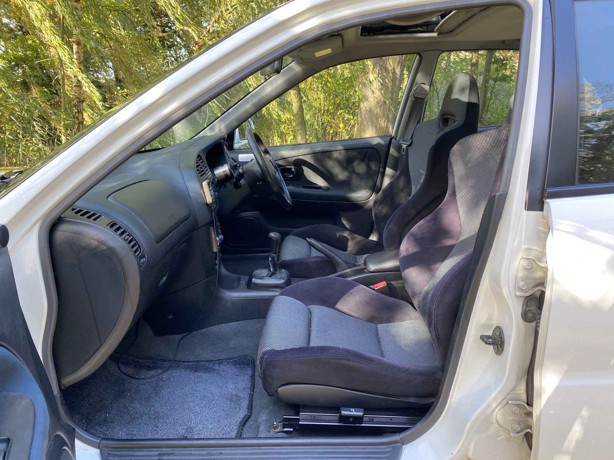 Lot 22 - 1998 Mitsubishi Lancer Evolution V GSR