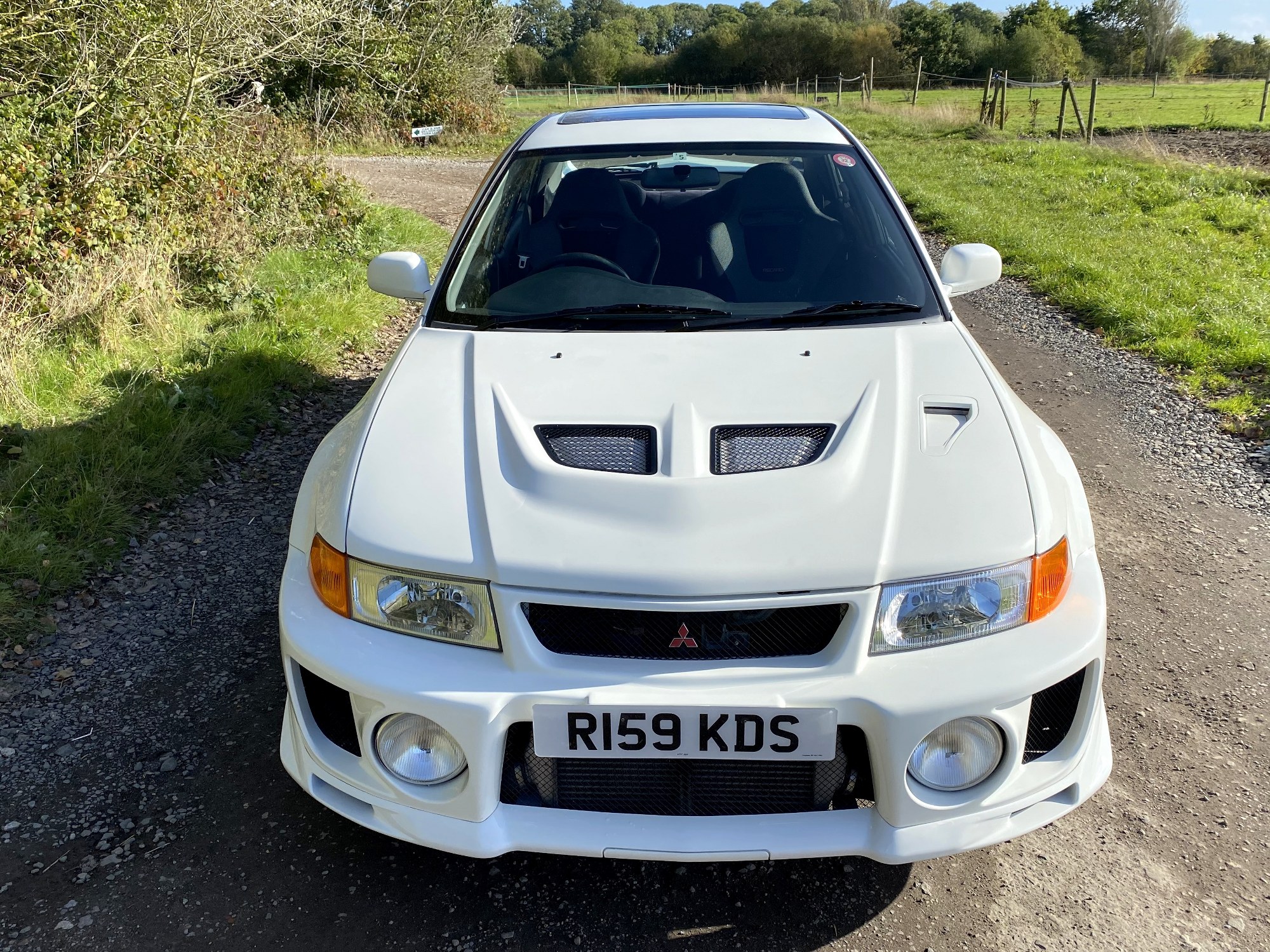 Lot 22 - 1998 Mitsubishi Lancer Evolution V GSR