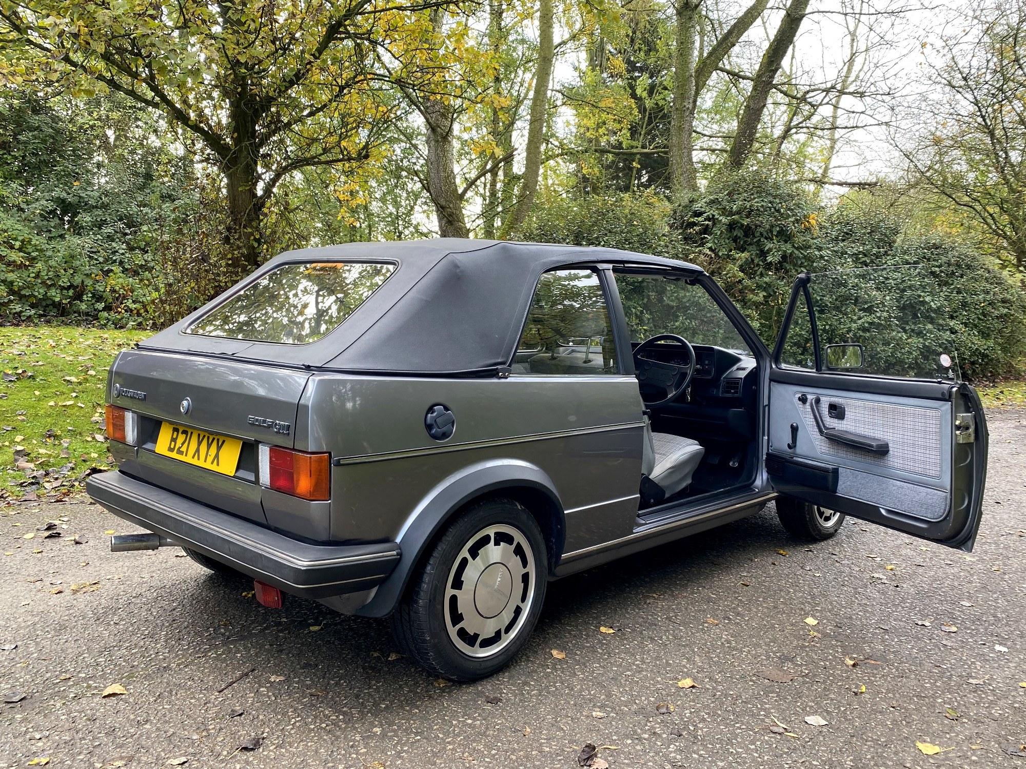 Lot 70 - 1985 Volkswagen Golf GTi Cabriolet