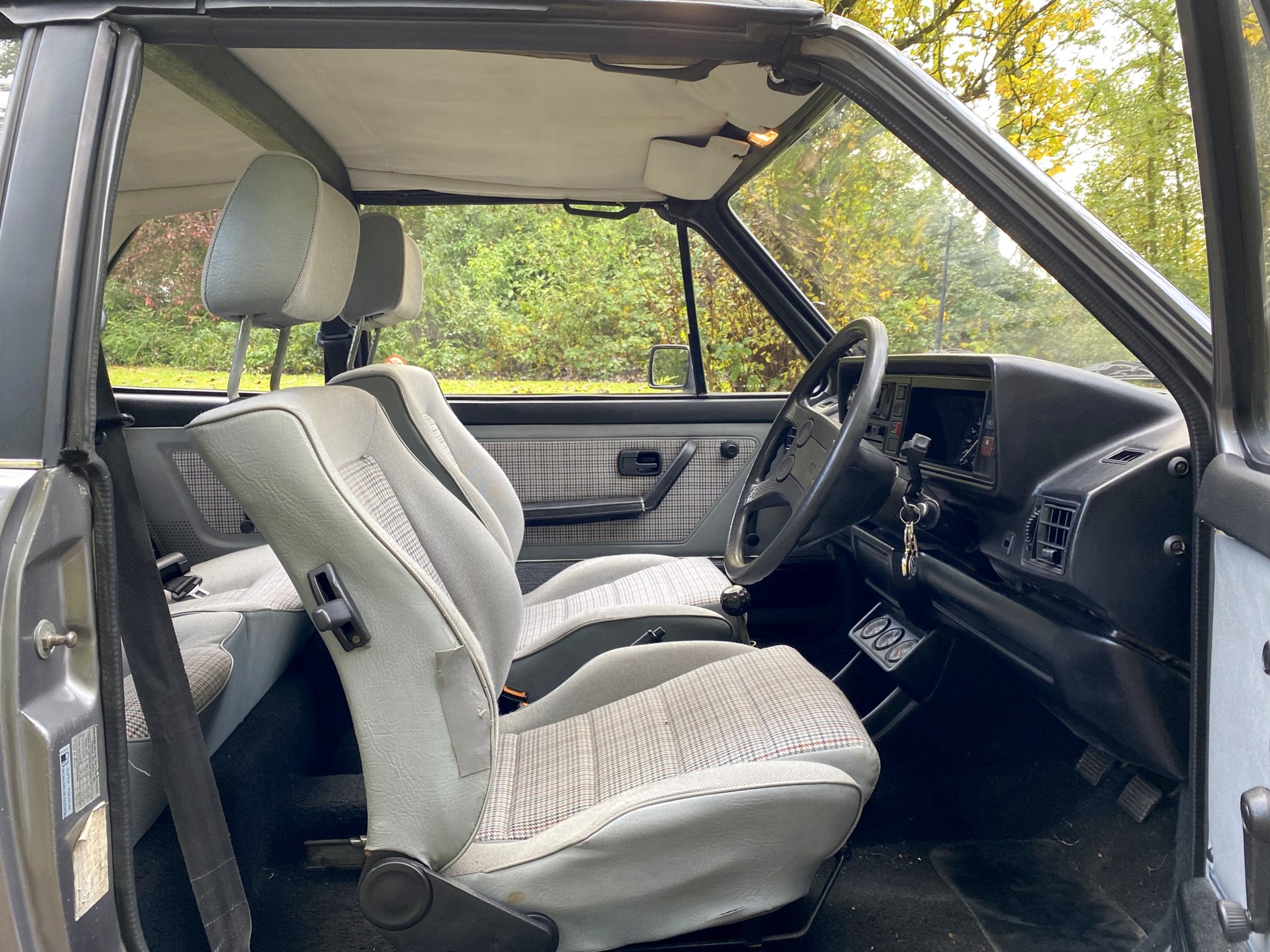 Lot 70 - 1985 Volkswagen Golf GTi Cabriolet