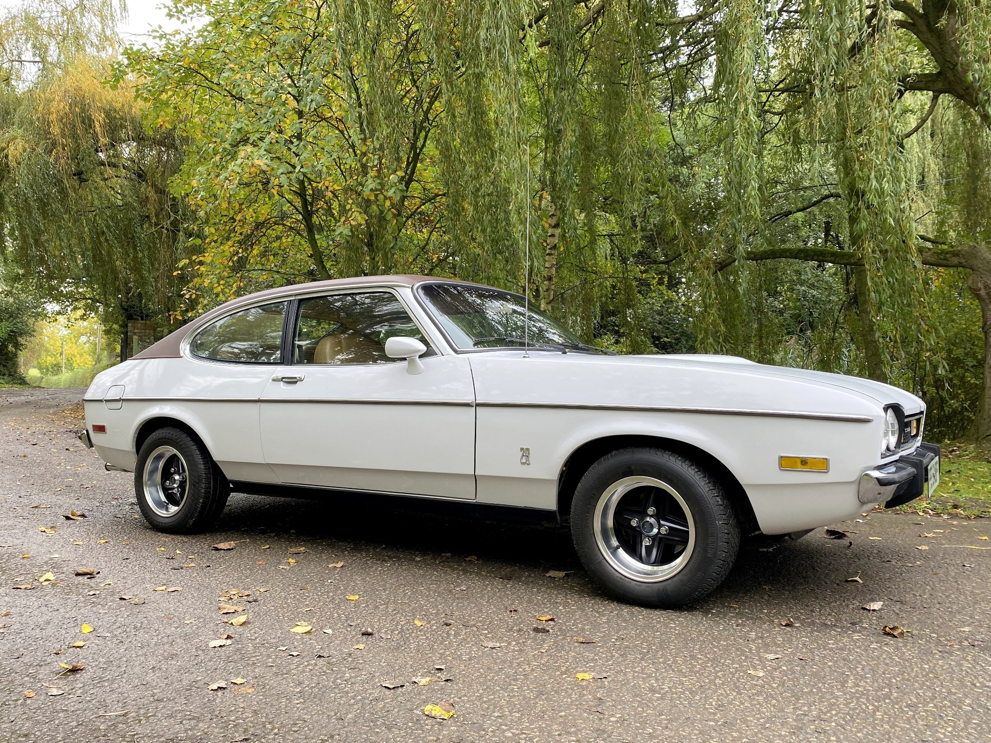 Lot 17 - 1976 Mercury Capri 2.8 Ghia