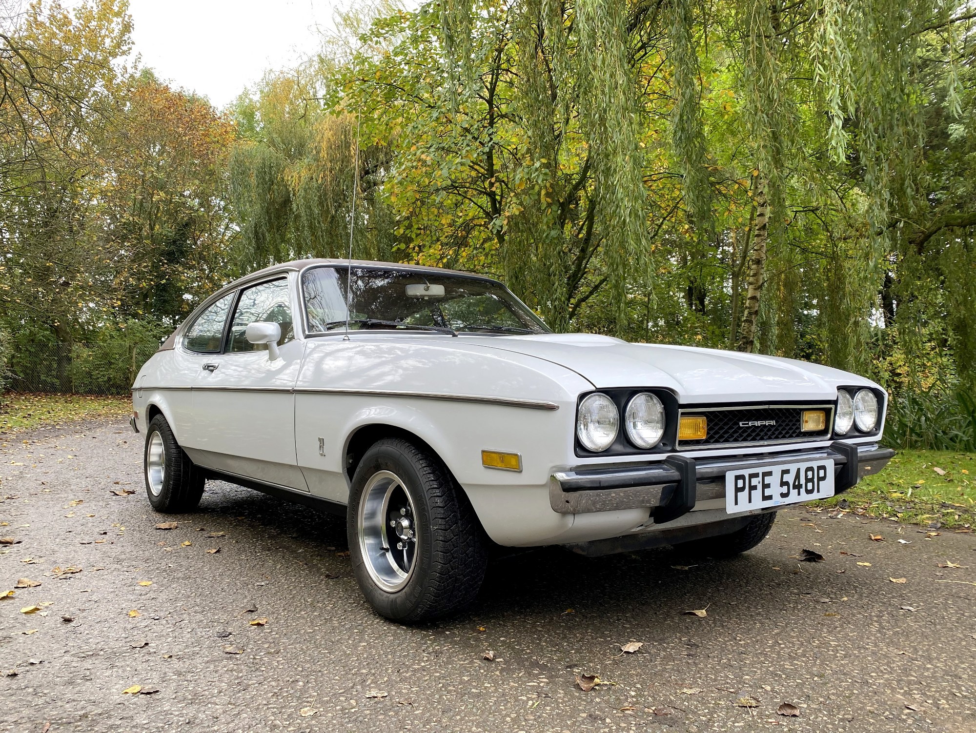 Lot 17 - 1976 Mercury Capri 2.8 Ghia