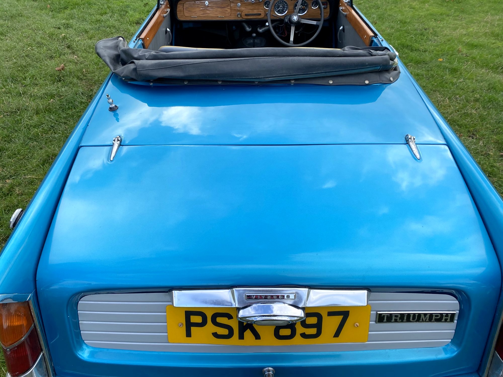 Lot 39 - 1962 Triumph Herald 1200 Convertible