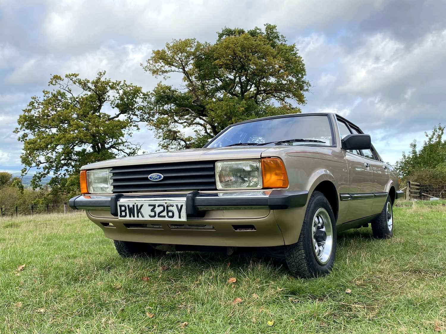 Lot 67 - 1982 Ford Cortina Crusader 1.6 Saloon