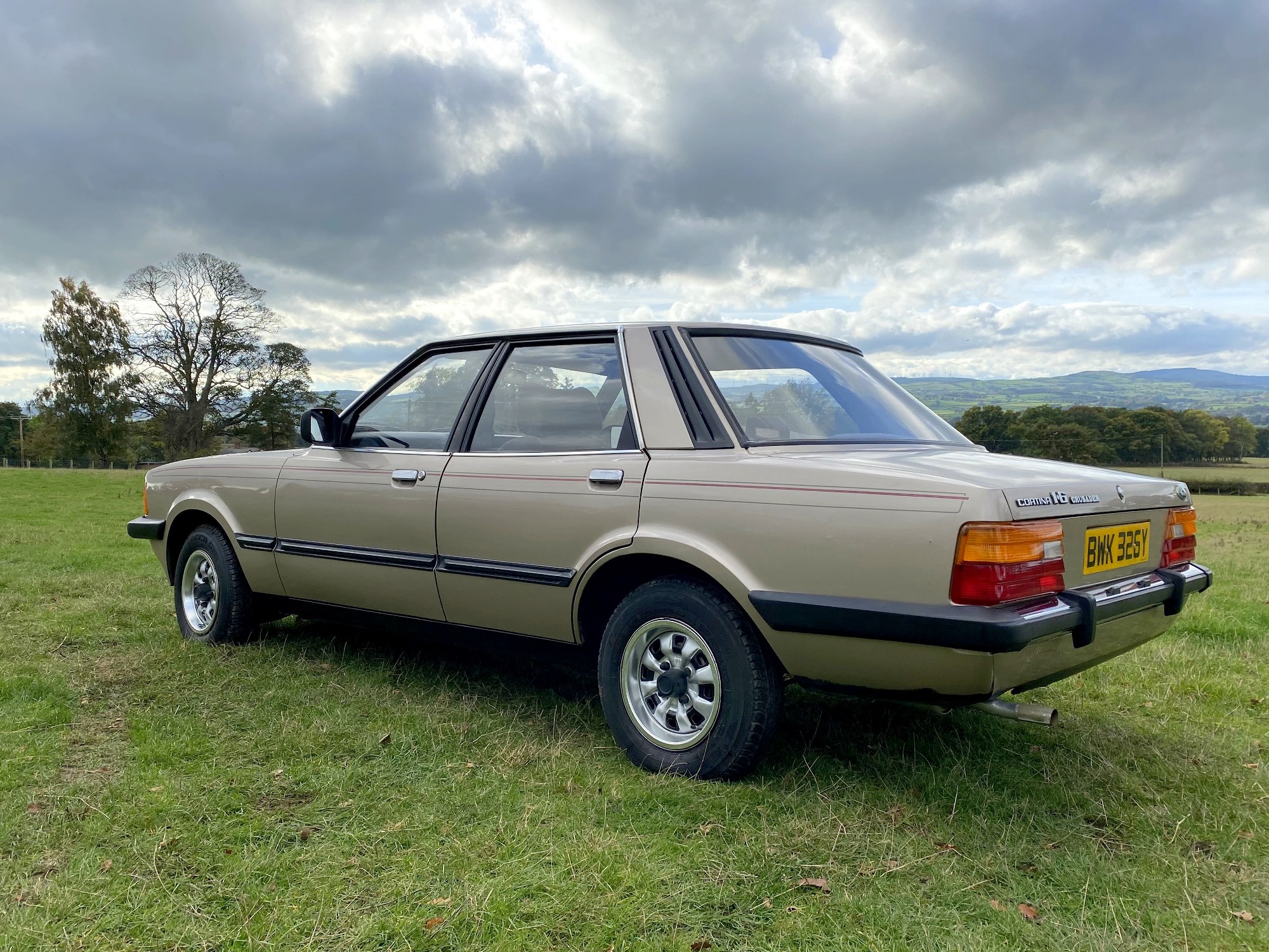 Lot 67 - 1982 Ford Cortina Crusader 1.6 Saloon