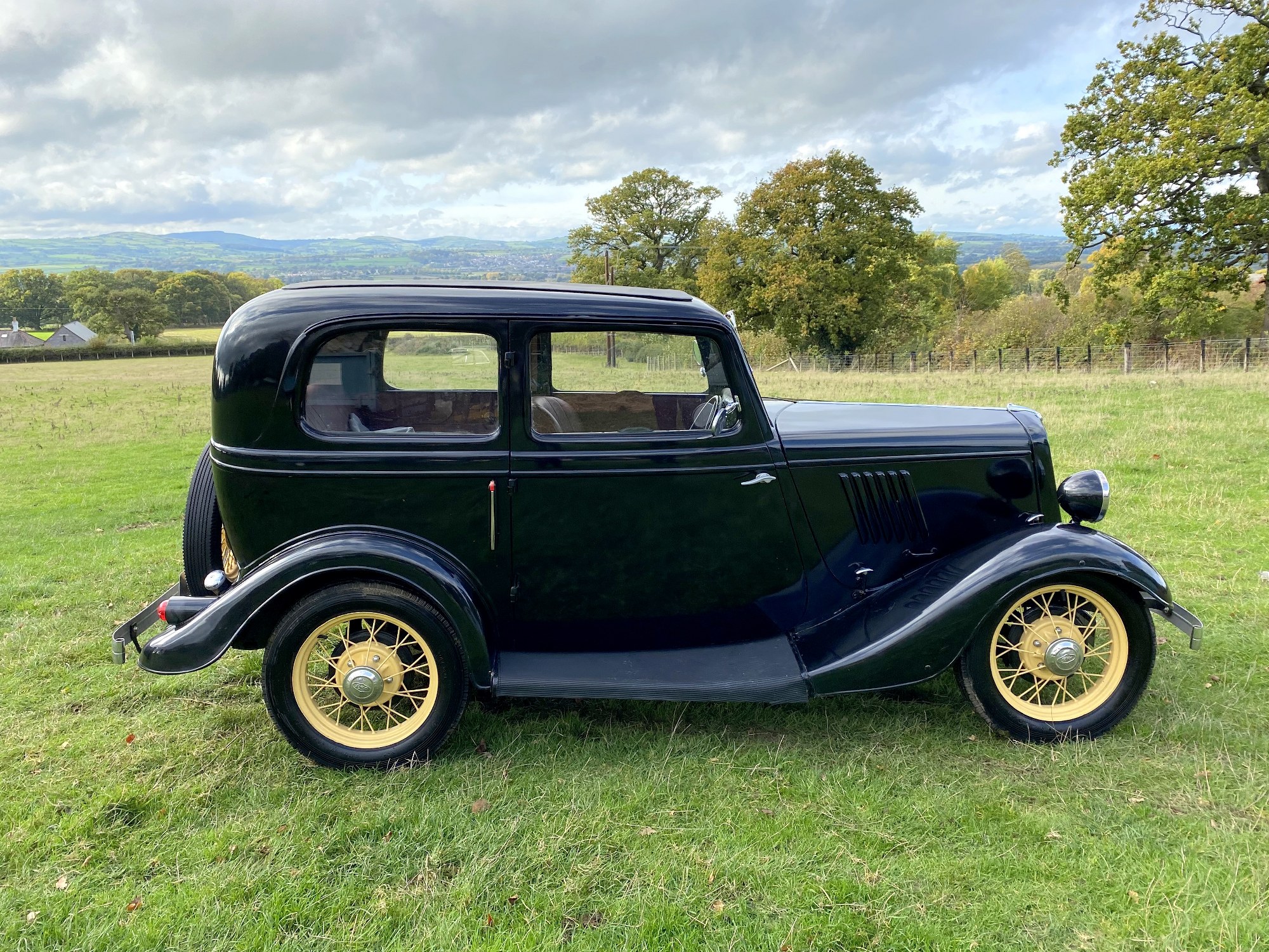 Lot 10 - 1937 Ford Model Y Two-Door Saloon