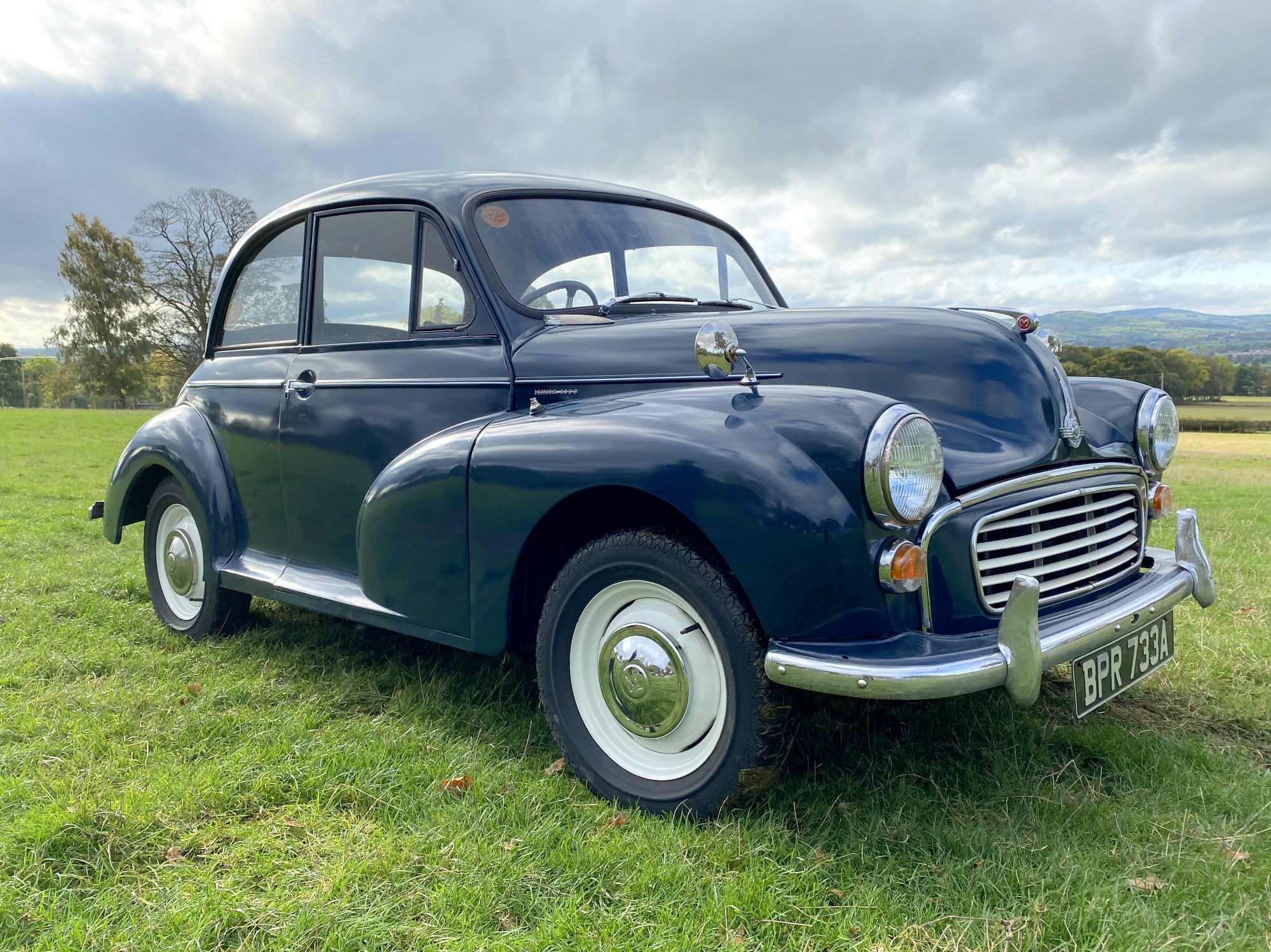 Lot 3 - 1963 Morris Minor 1000 Two-Door Saloon