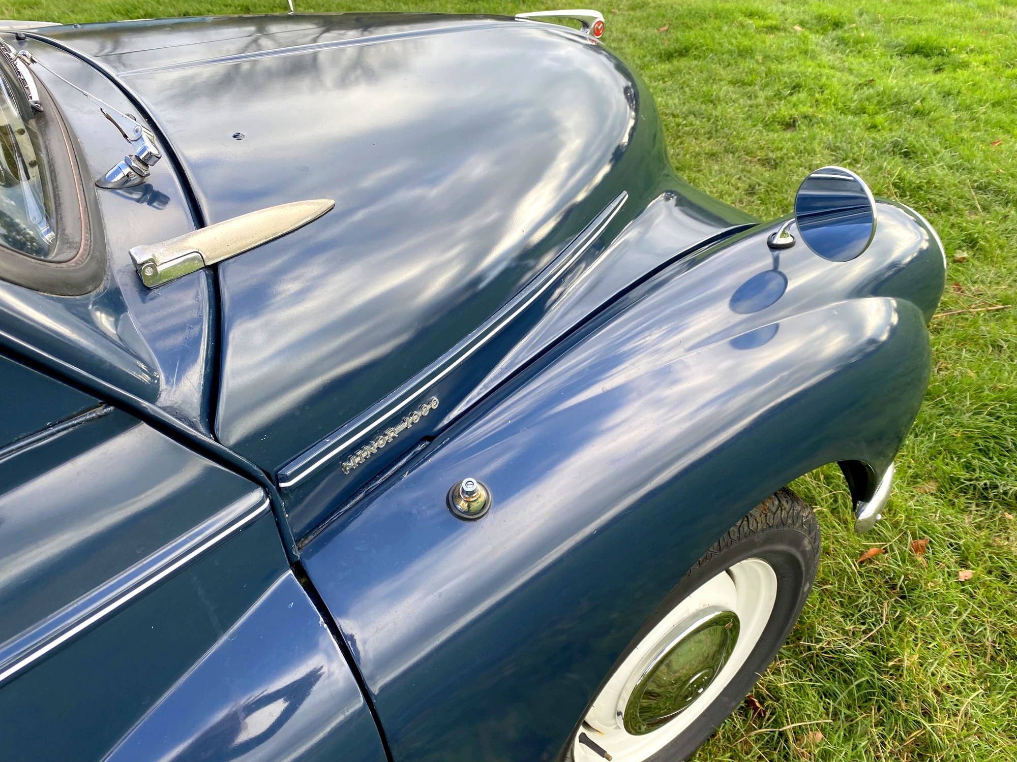Lot 3 - 1963 Morris Minor 1000 Two-Door Saloon