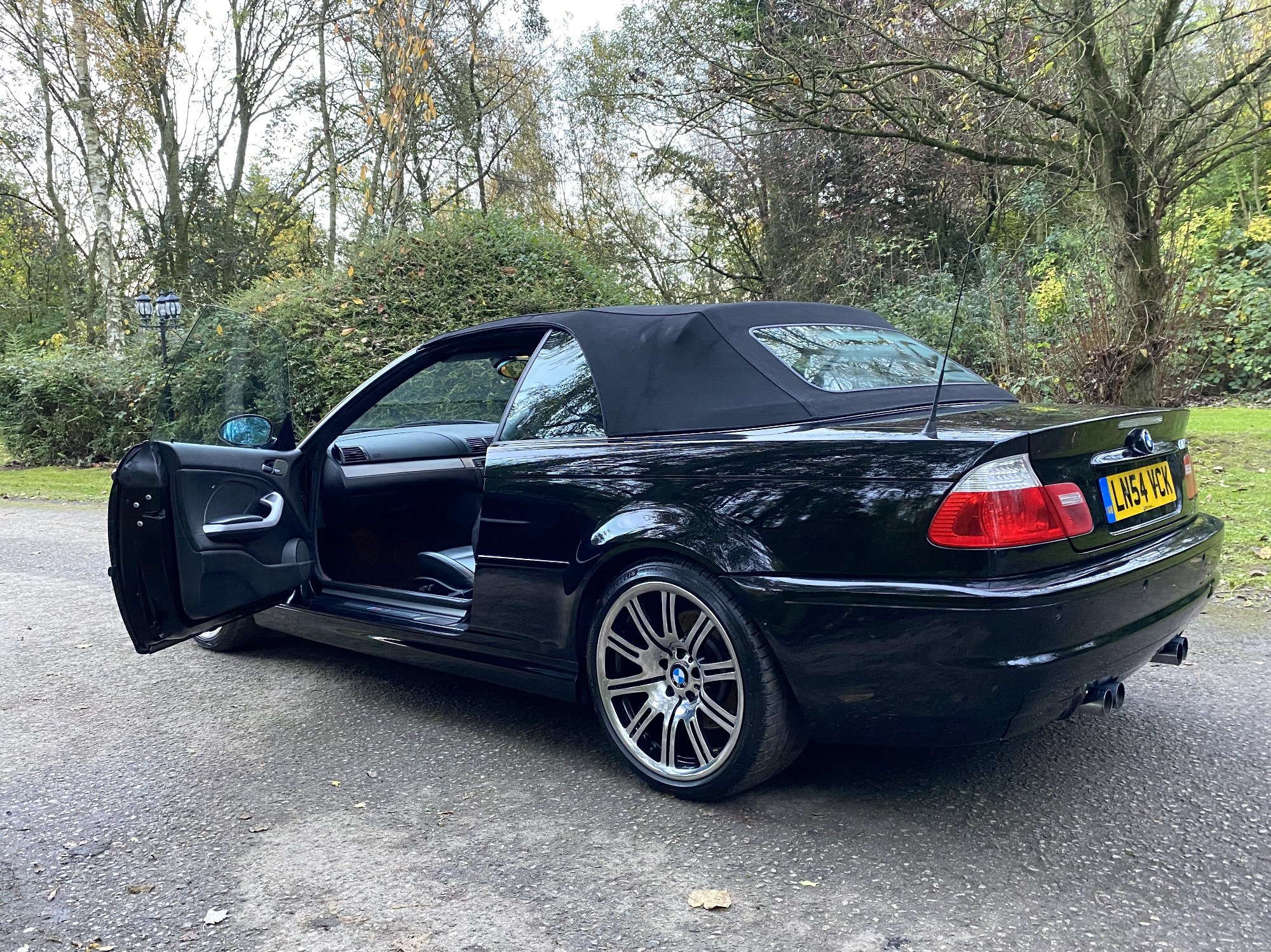 Lot 28 - 2004 BMW M3 Convertible