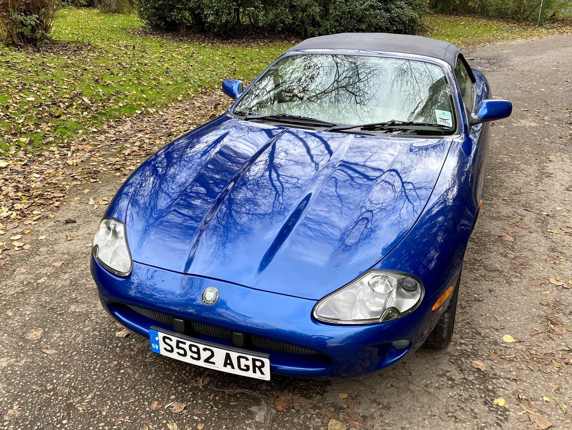 Lot 20 - 1998 Jaguar XK8 Convertible