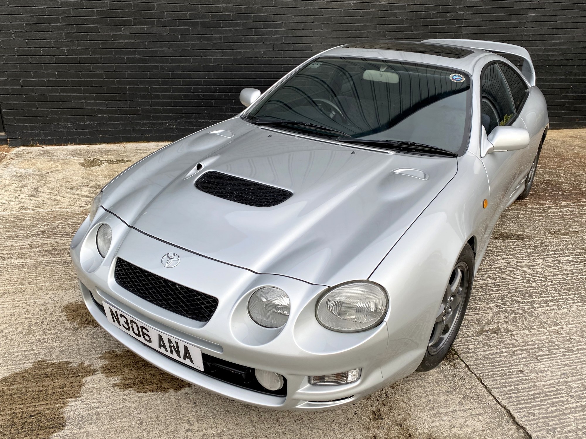 Lot 26 - 1996 Toyota Celica GT4 ST205