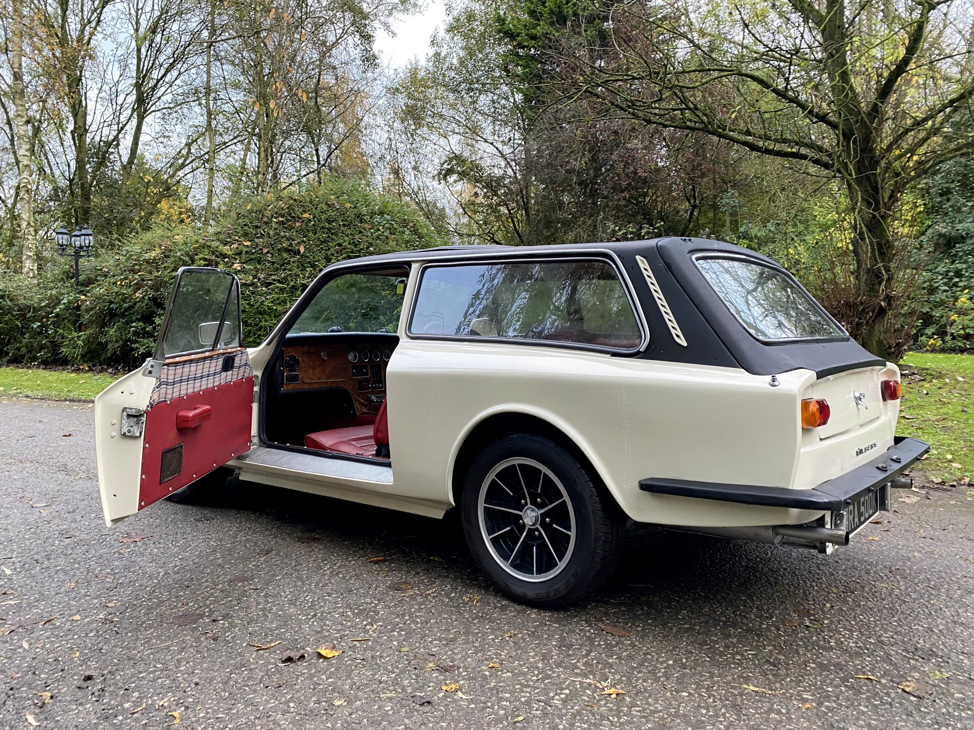 Lot 36 - 1972 Gilbern Invader Estate