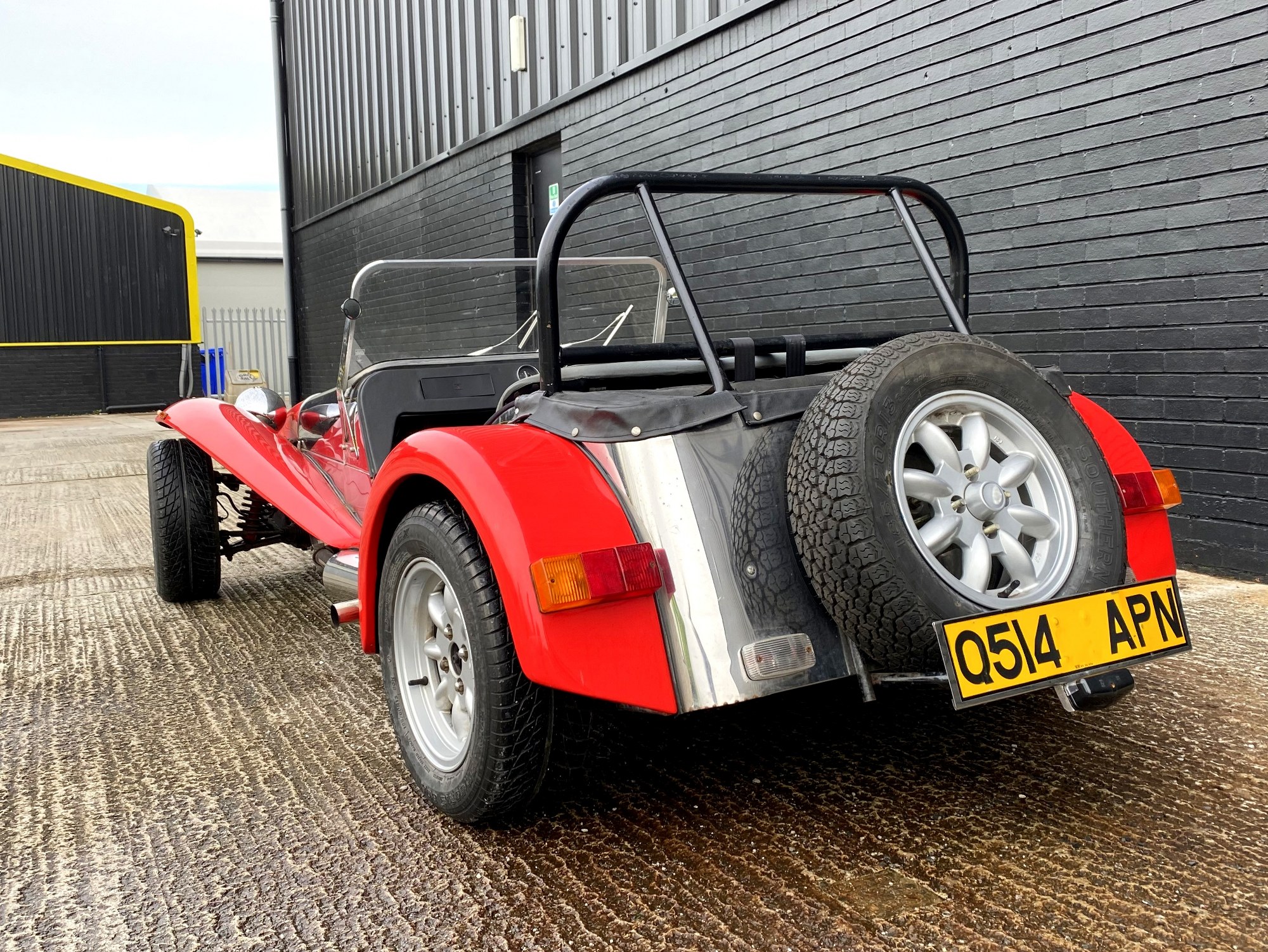 Lot 79 - 1996 Robin Hood S7