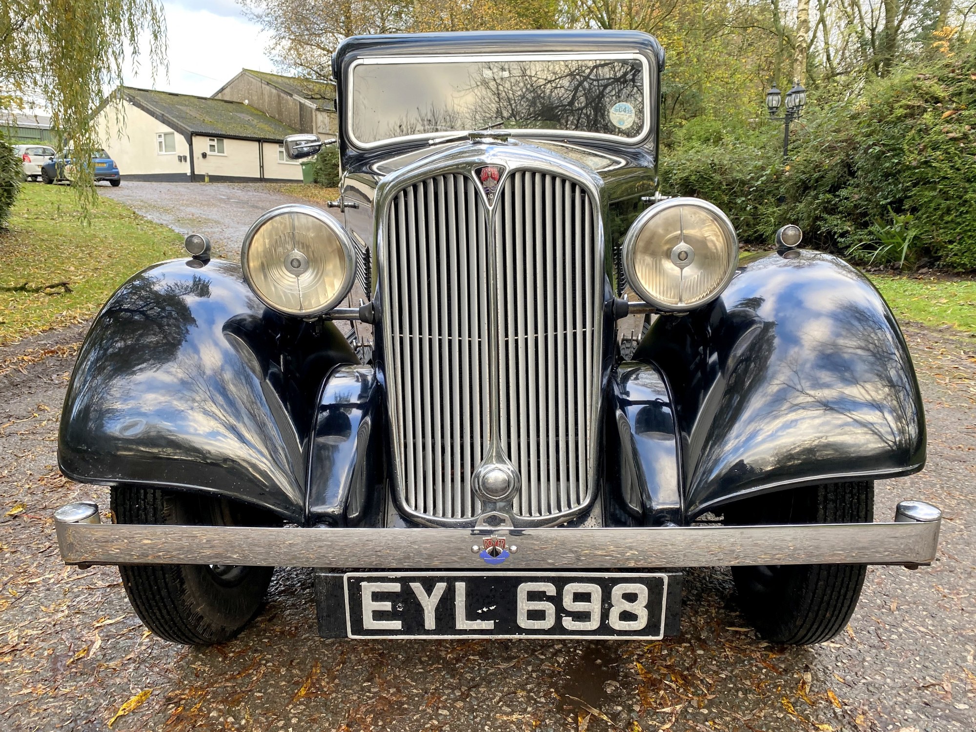 Lot 77 - 1938 Rover 10 P1