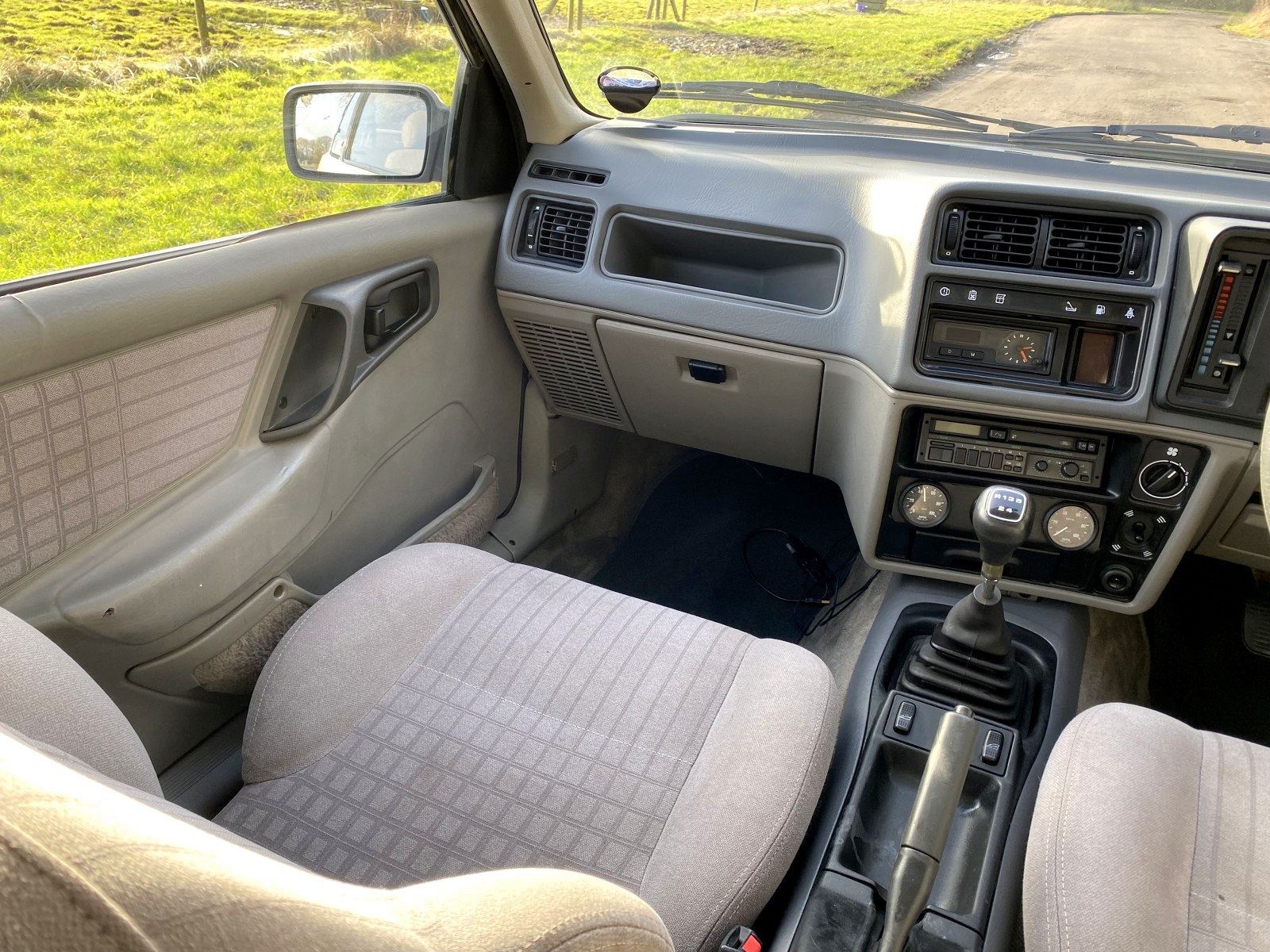 Lot 28 - 1984 Ford XR4i