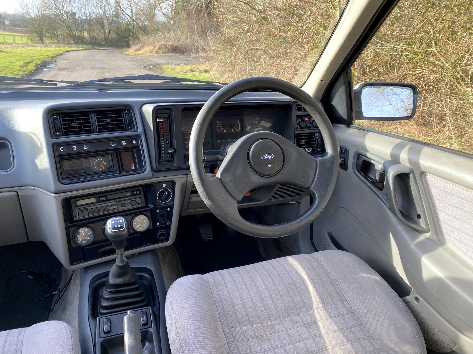 Lot 28 - 1984 Ford XR4i