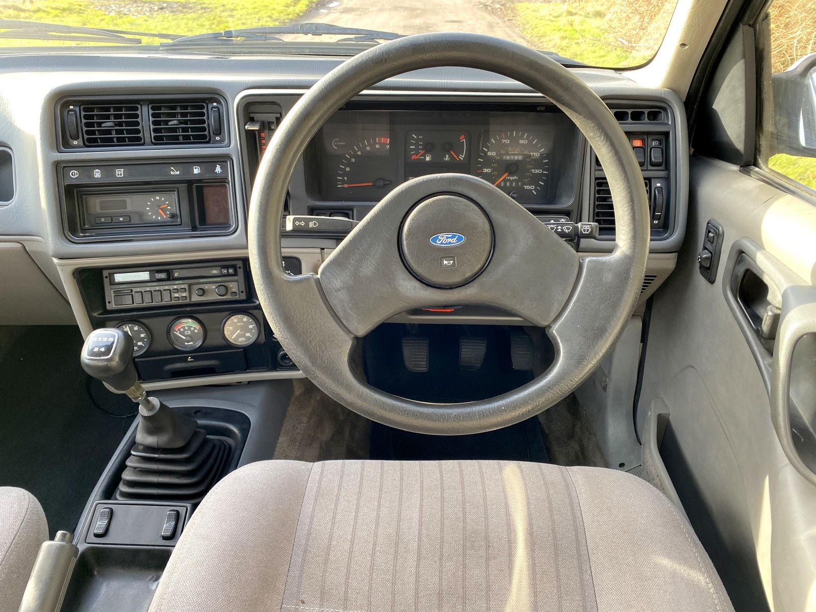 Lot 28 - 1984 Ford XR4i