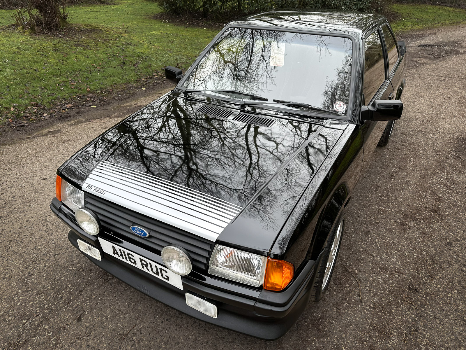 Lot 33 - 1983 Ford Escort RS1600i