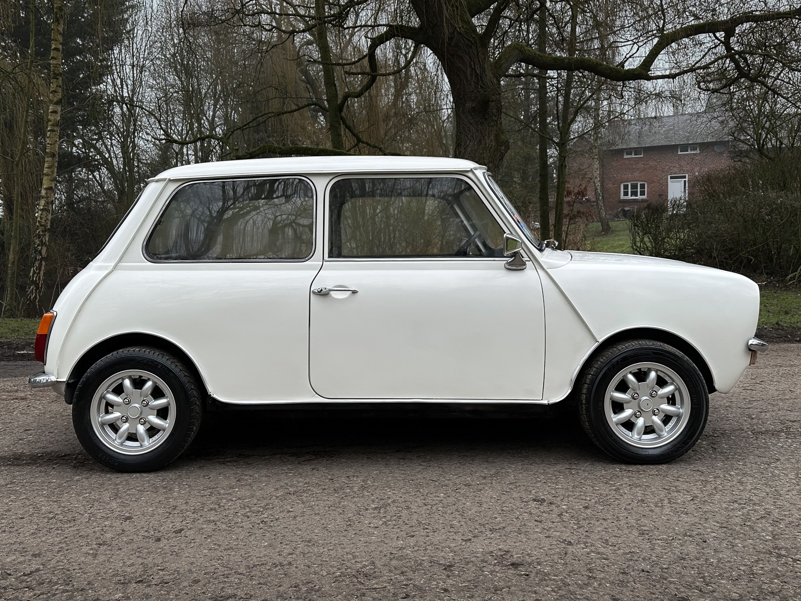 Lot 38 - 1974 Mini 1275 GT