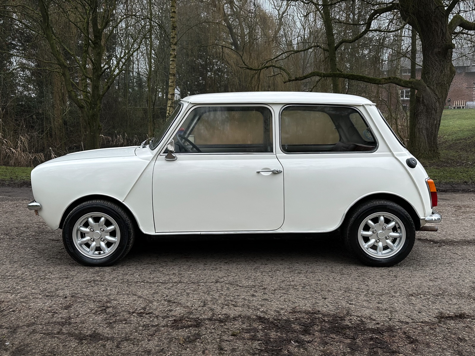 Lot 38 - 1974 Mini 1275 GT