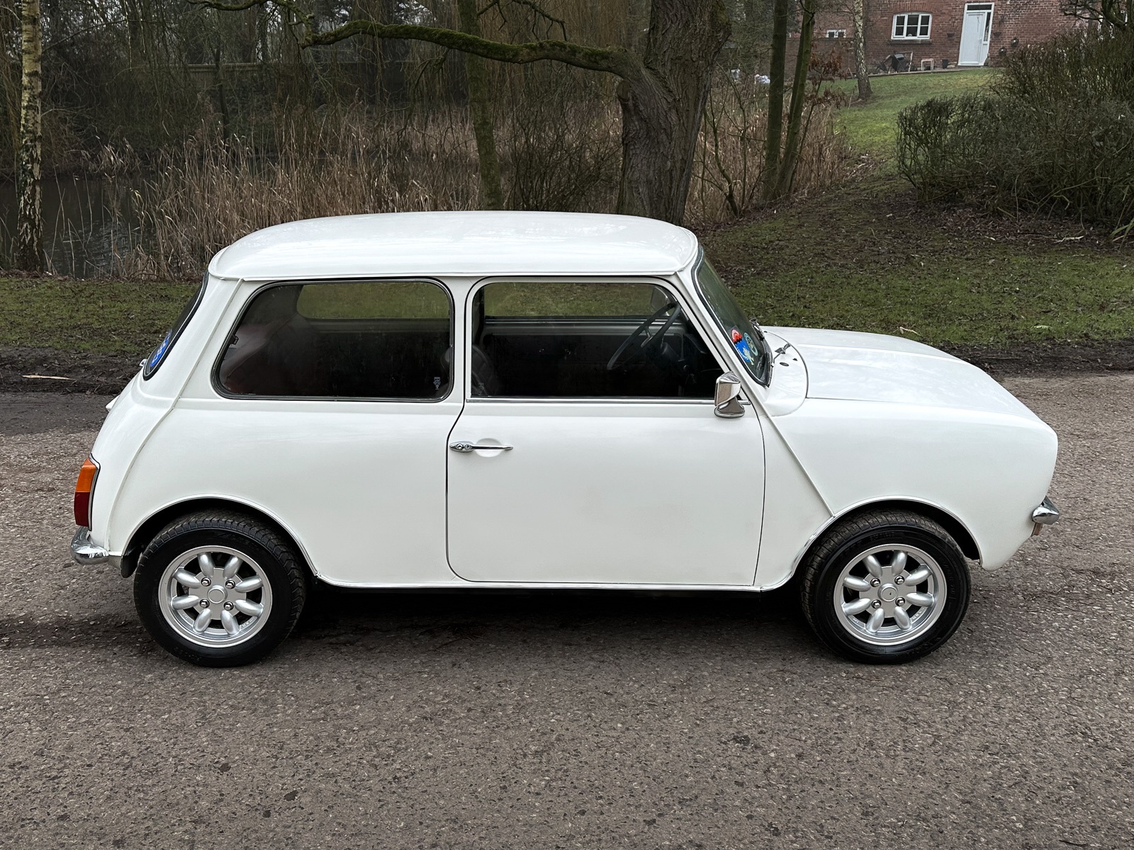 Lot 38 - 1974 Mini 1275 GT