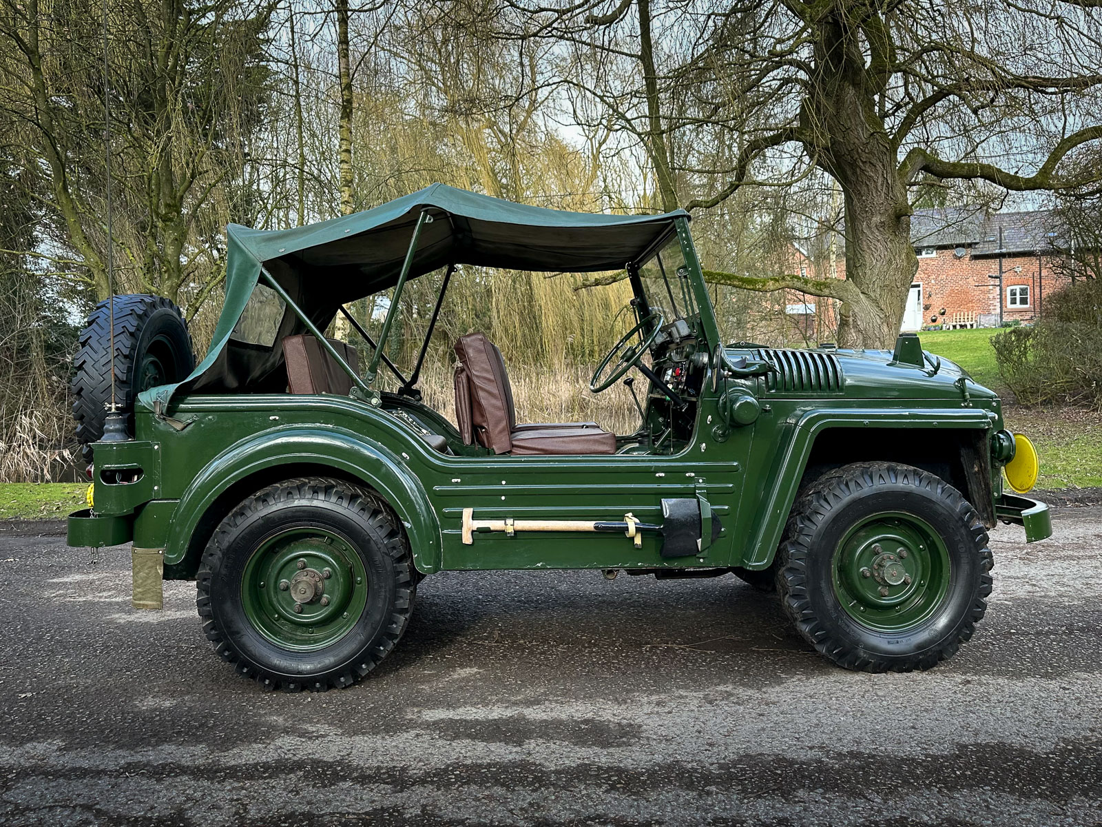 Lot 43 - 1954 Austin Champ