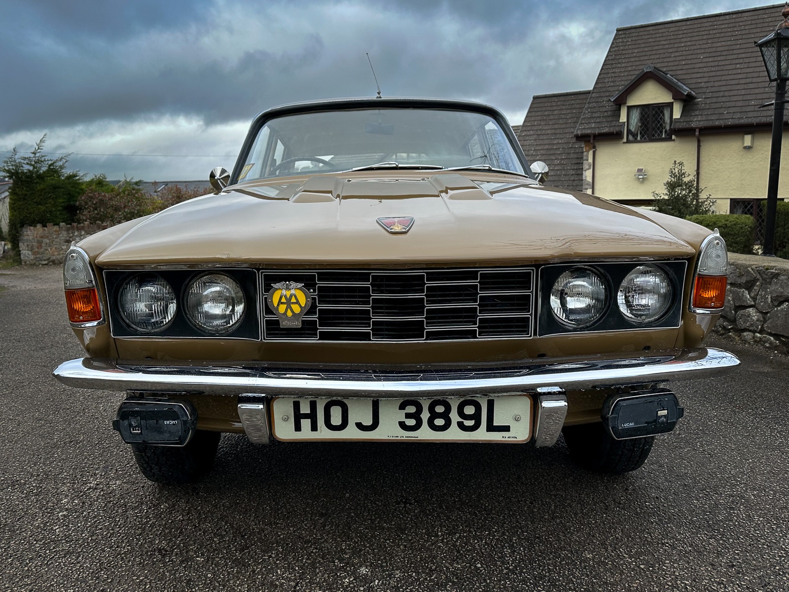 Lot 49 - 1973 Rover 2000 SC