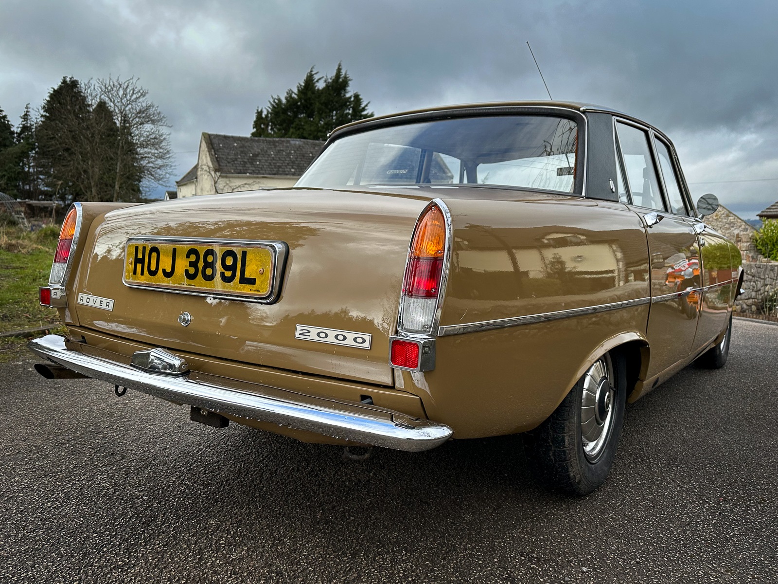 Lot 49 - 1973 Rover 2000 SC