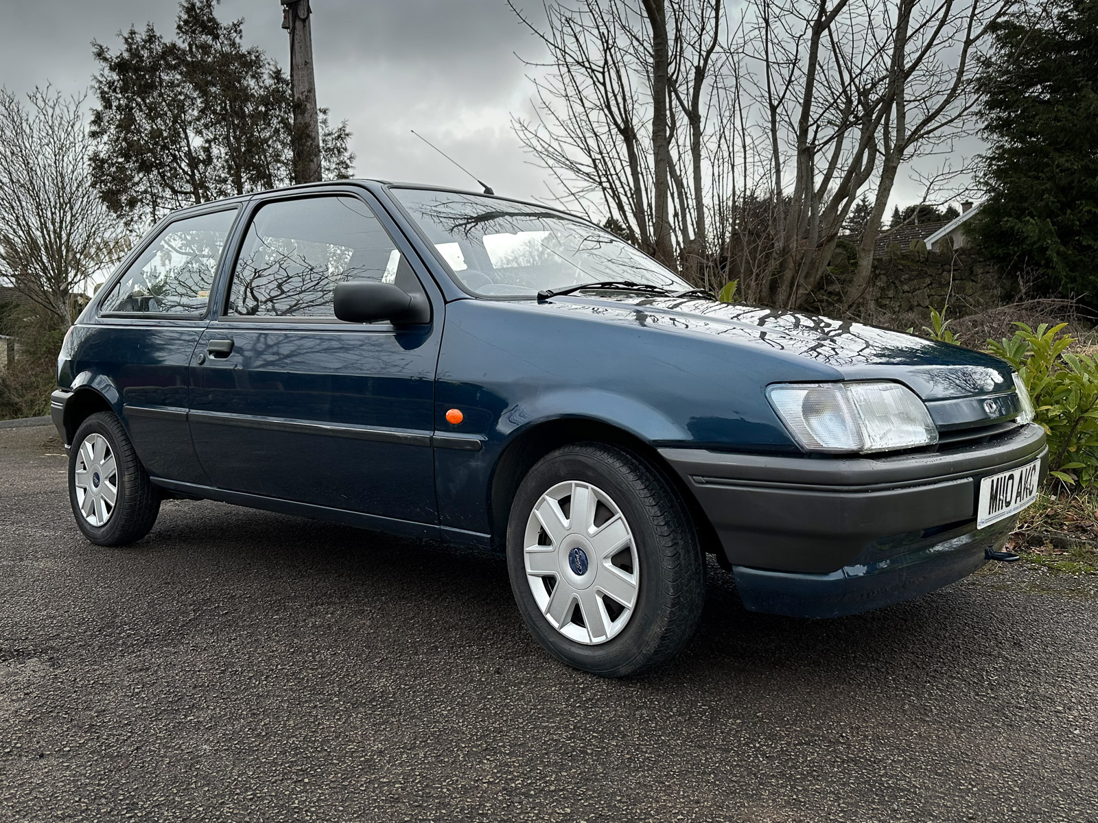 Lot 4 - 1995 Ford Fiesta Quartz