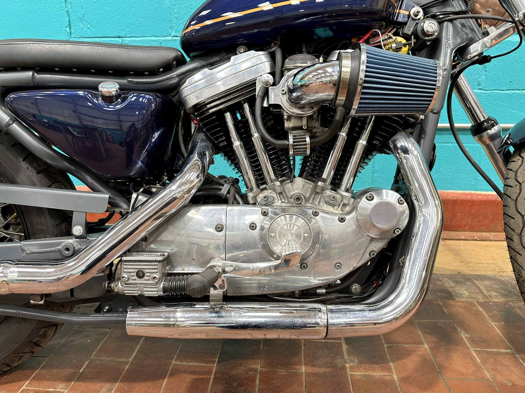 Lot 35 - 1998 Harley-Davidson Sportster Custom 883