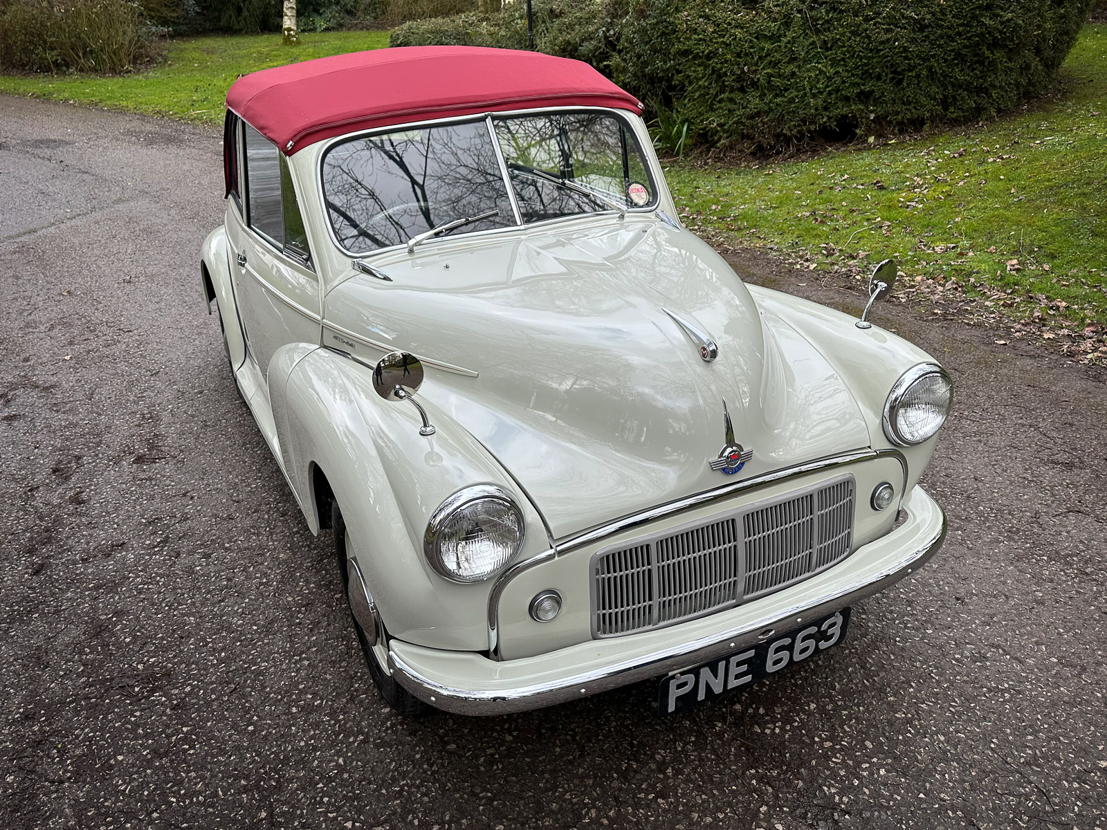 Lot 58 - 1954 Morris Minor Tourer