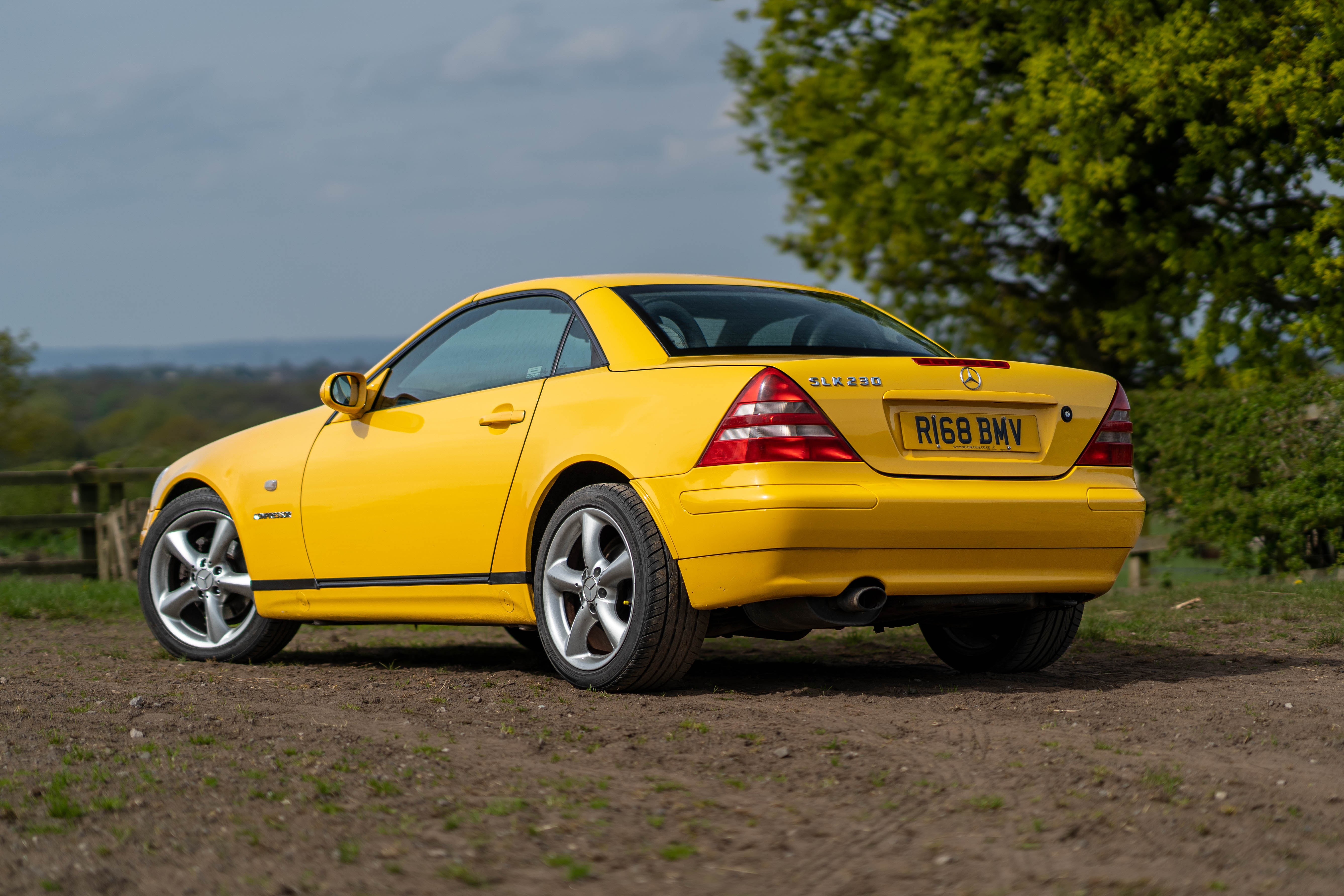 Lot 49 - 1997 Mercedes-Benz SLK 230 Kompressor