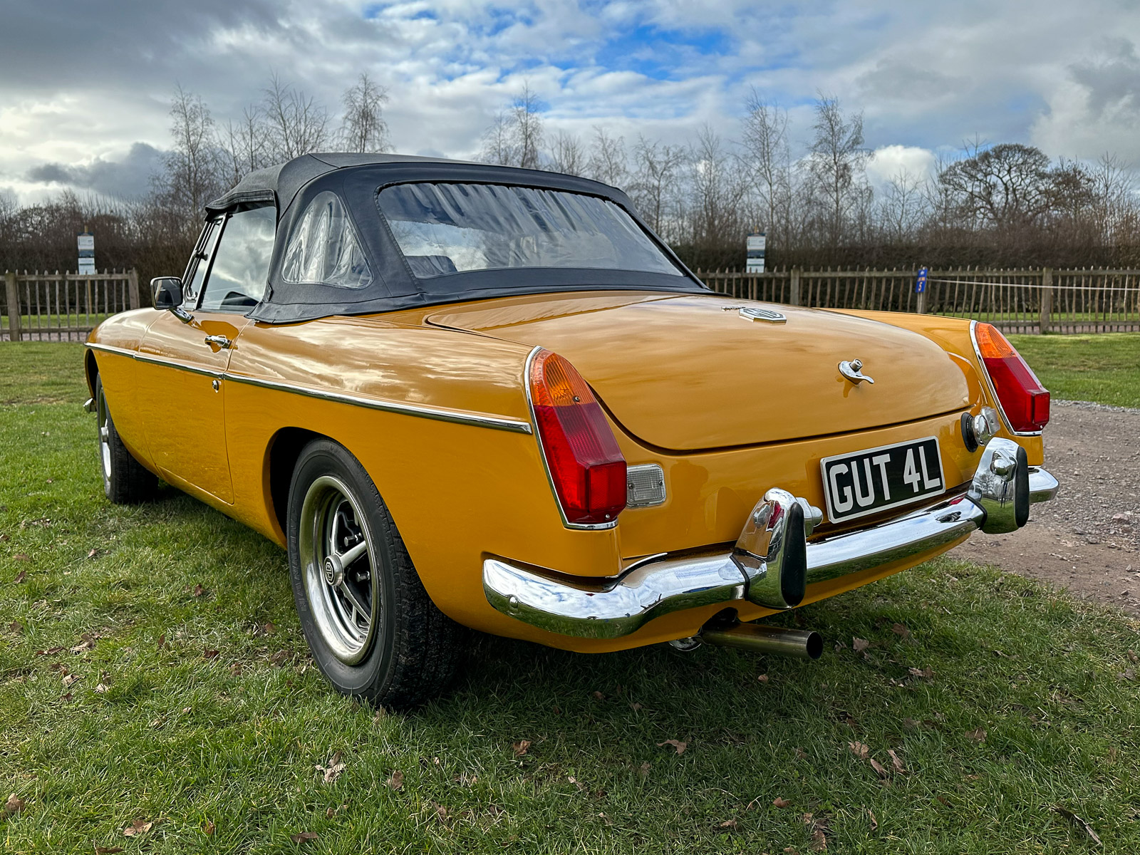 Lot 35 - 1973 MGB Roadster