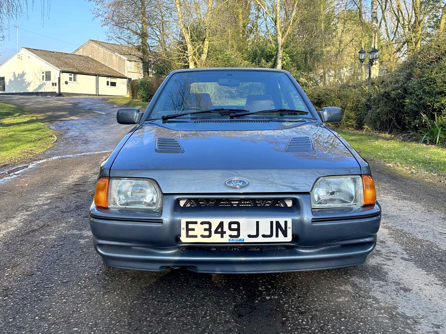 Lot 32 - 1987 Ford Escort RS Turbo S2