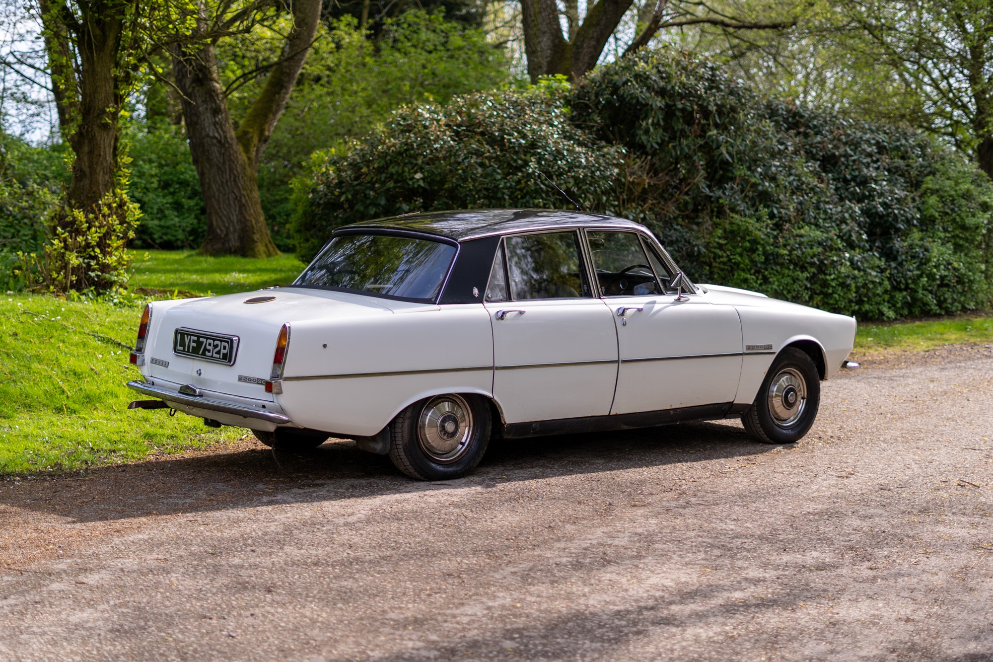 Lot 43 - 1975 Rover 2200 SC